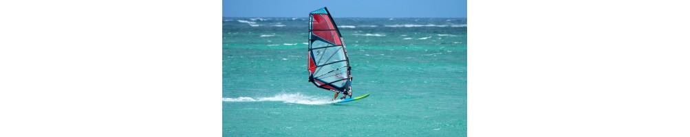Attrezzatura Windsurf di Alta Qualità: vele. Alberi, Prolunghe, e Accessori
